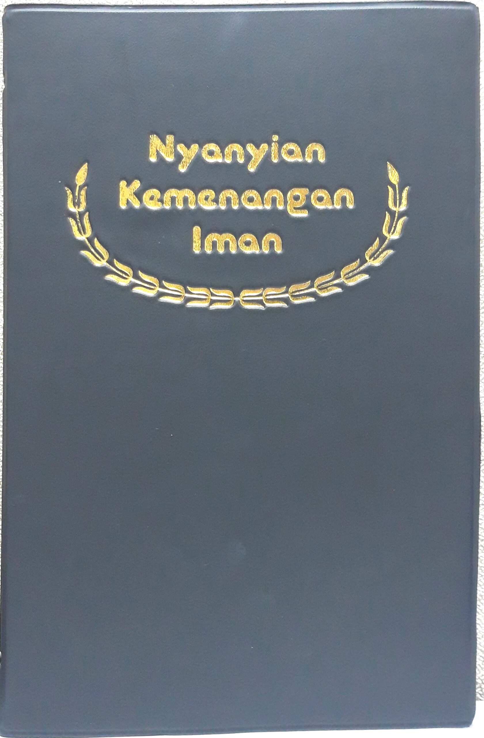 NYANYIAN KEMENANGAN IMAN (KECIL) - Toko Buku Immanuel